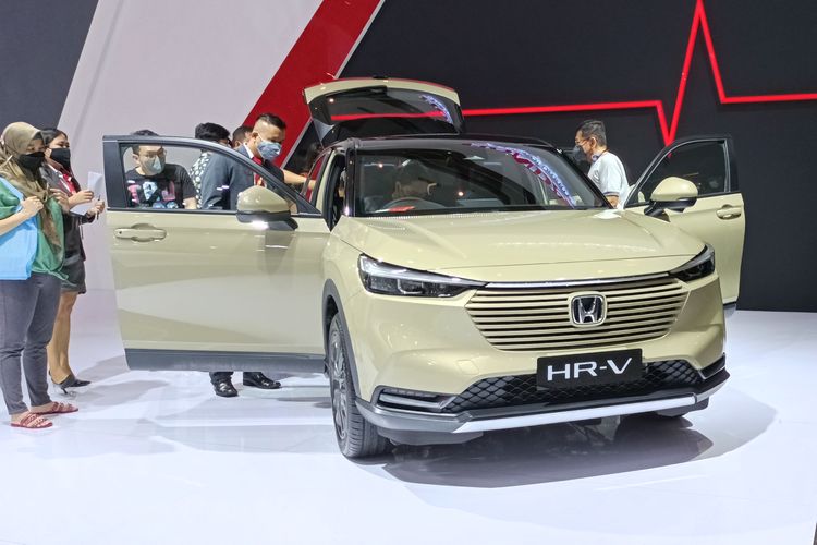 Review Honda Hr V Di Dealer Honda Kediri Jadi Lebih Stylish Dan Megah
